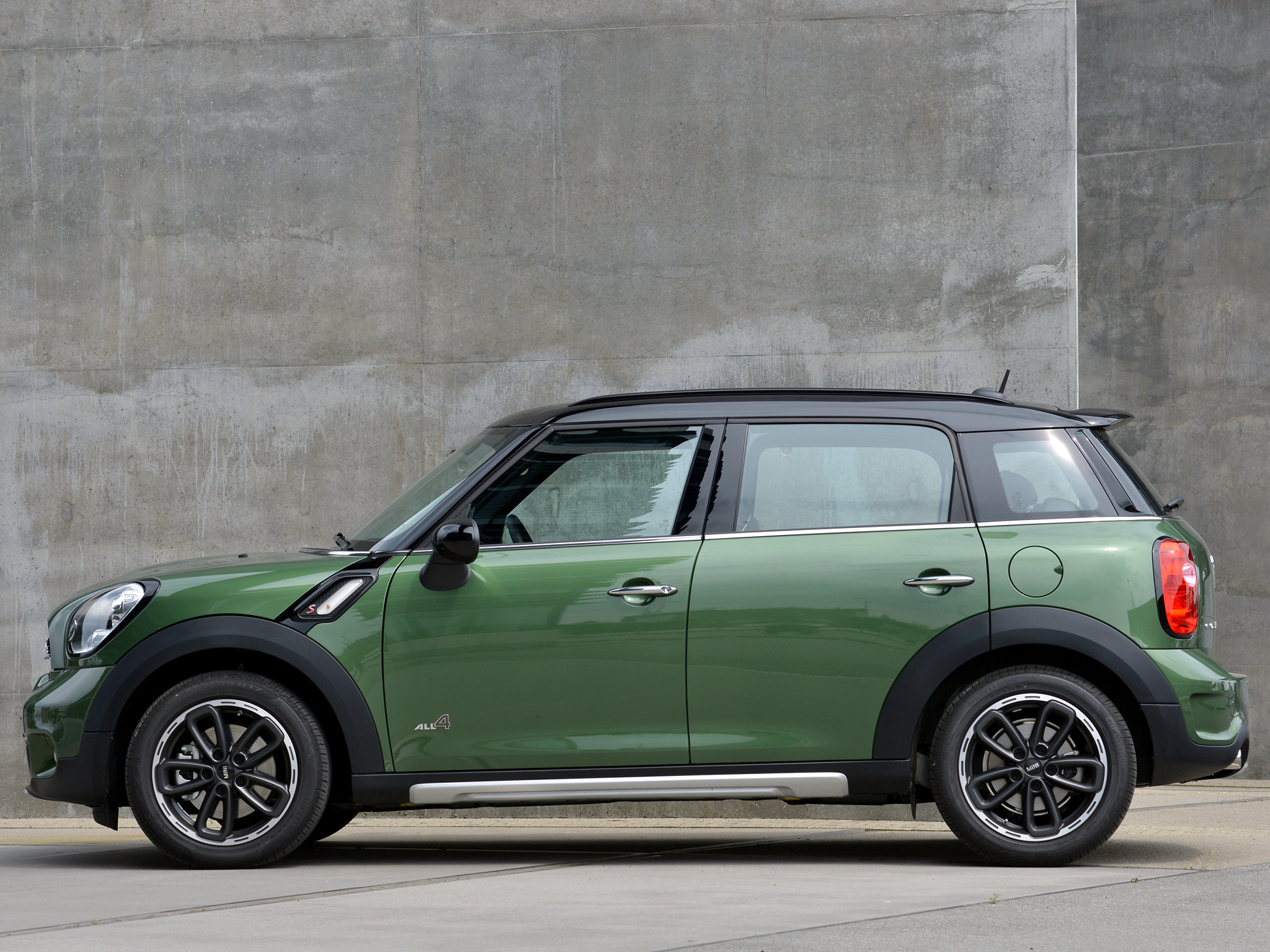 mini_cooper_s_countryman_16.jpeg (2048×1536)-花瓣网