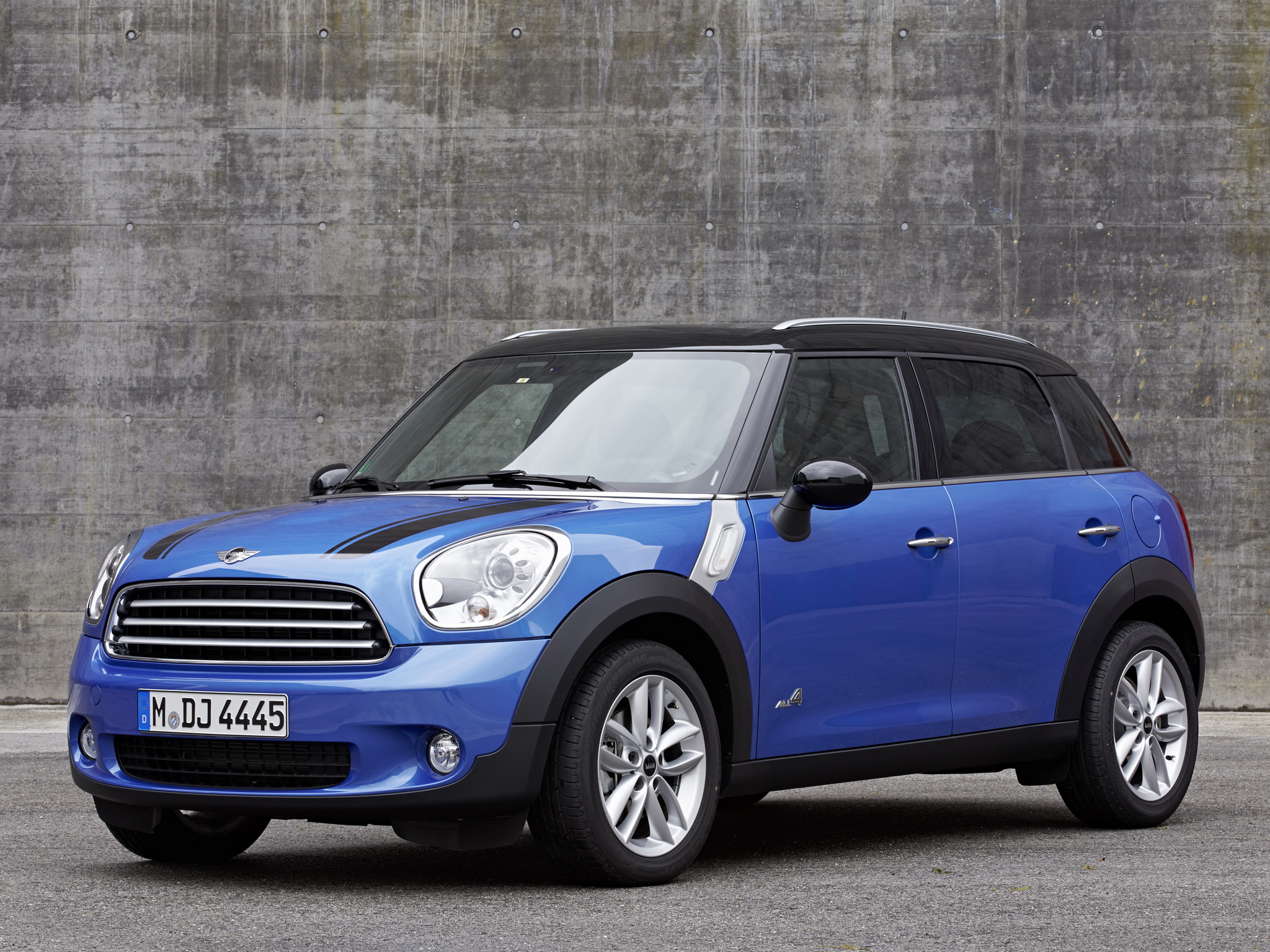 mini_cooper_countryman_all4_2.jpg (2048×1536)-花瓣网
