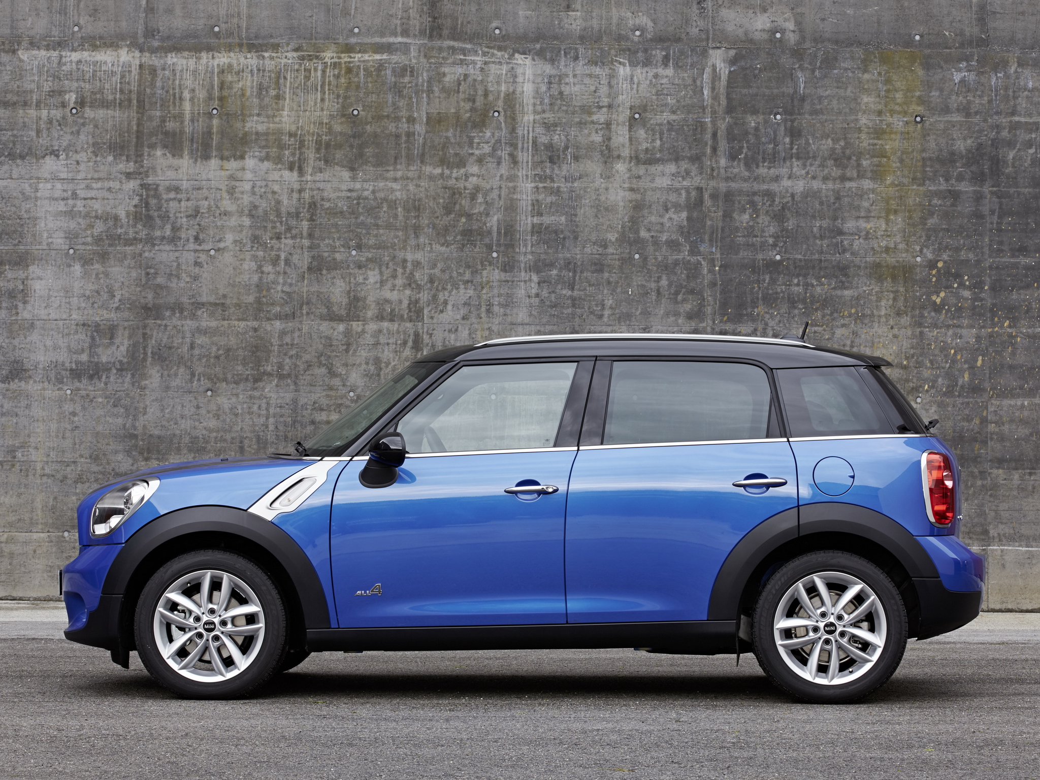 mini_cooper_countryman_all4_3.jpg (2048×1536)